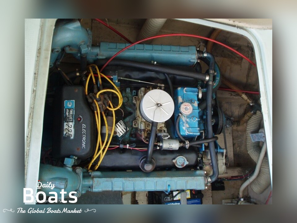 1977 Uniflite 28 Salty Dog for sale. View price, photos and Buy 1977 ...