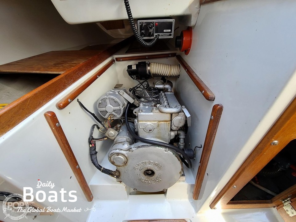 1976 Ericson Yachts 27 for sale. View price, photos and Buy 1976 ...