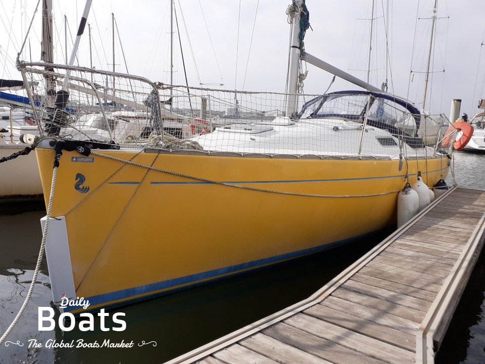 2000 Bénéteau First 260 Spirit for sale. View price, photos and Buy ...