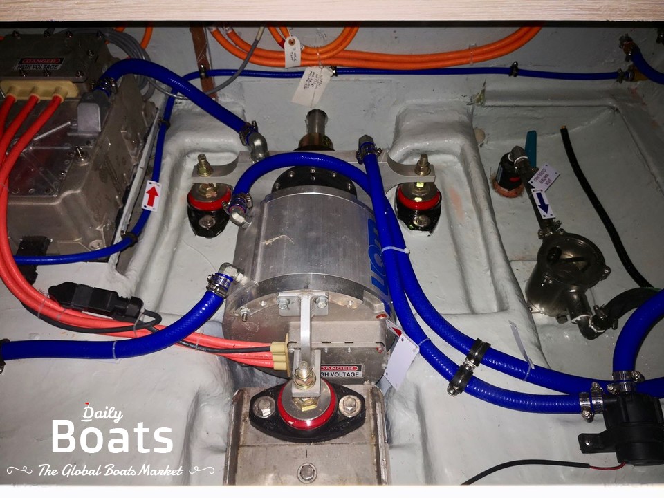 2021 Silent Yachts 55 100% Solar Front Exit for sale. View price ...