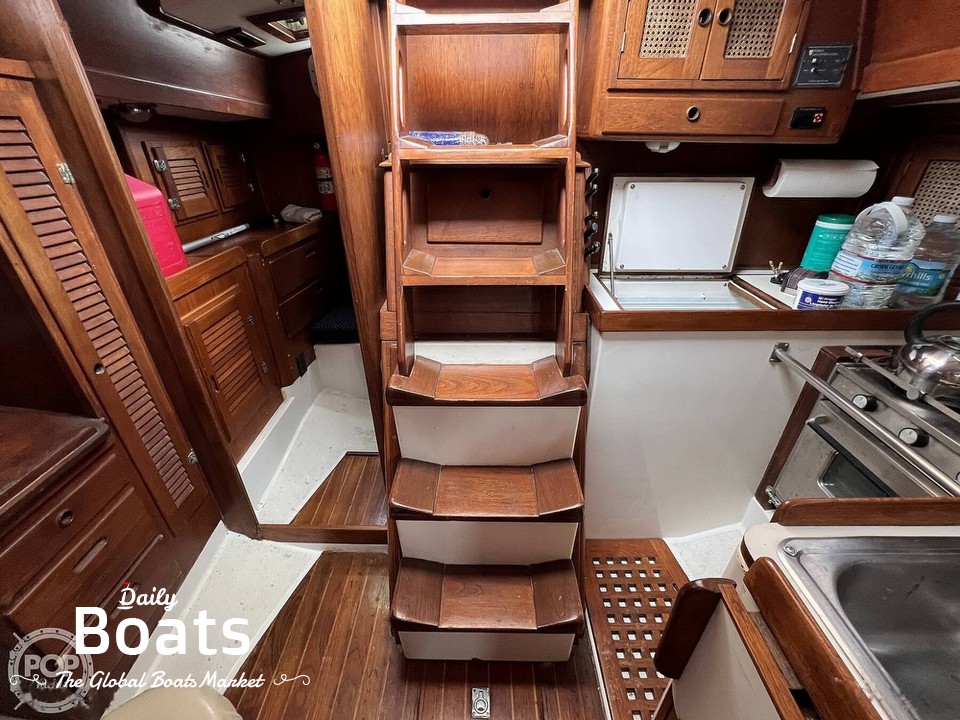 1981 Tartan Yachts 42' for sale. View price, photos and Buy 1981 Tartan ...