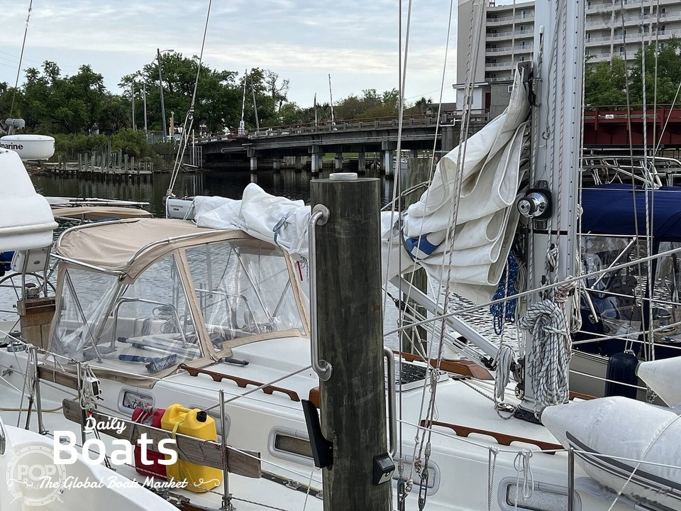 1981 Tartan Yachts 42' for sale. View price, photos and Buy 1981 Tartan ...