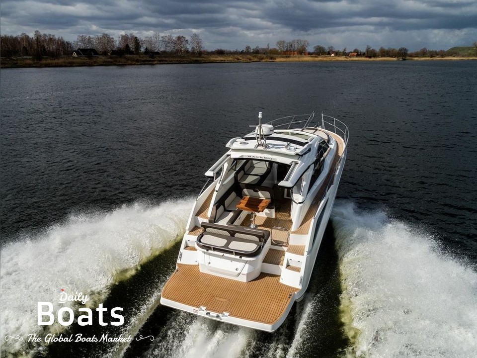 Galeon 405 Hts Premiere Boot Dusseldorf 2022 for sale. View price ...