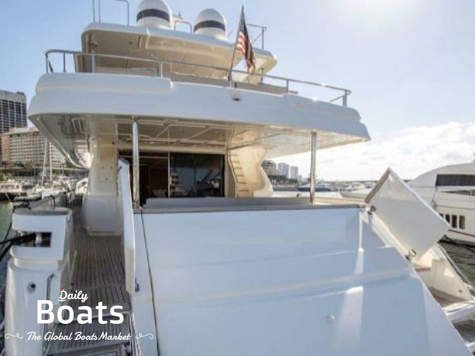 Ferretti Yachts Custom Line 28 Navetta for sale. View price, photos and ...