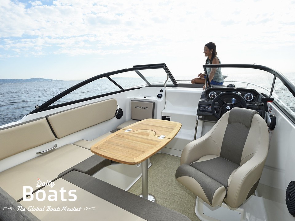 2022 Bayliner Vr5 Cuddy for sale. View price, photos and Buy 2022 ...