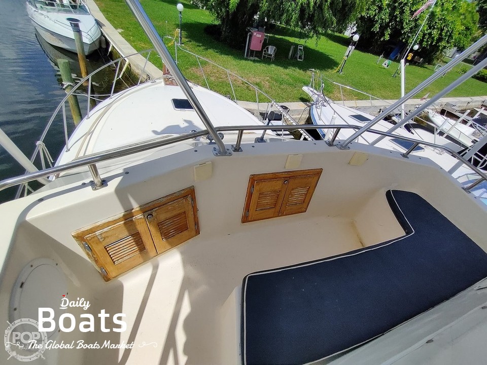 1989 Pacemaker Yachts 33 for sale. View price, photos and Buy 1989 ...