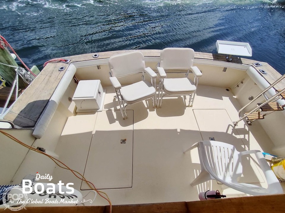 1989 Pacemaker Yachts 33 for sale. View price, photos and Buy 1989 ...