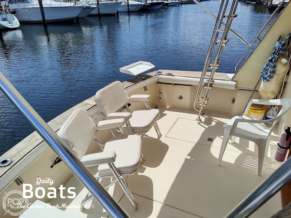 1989 Pacemaker Yachts 33 for sale. View price, photos and Buy 1989 ...