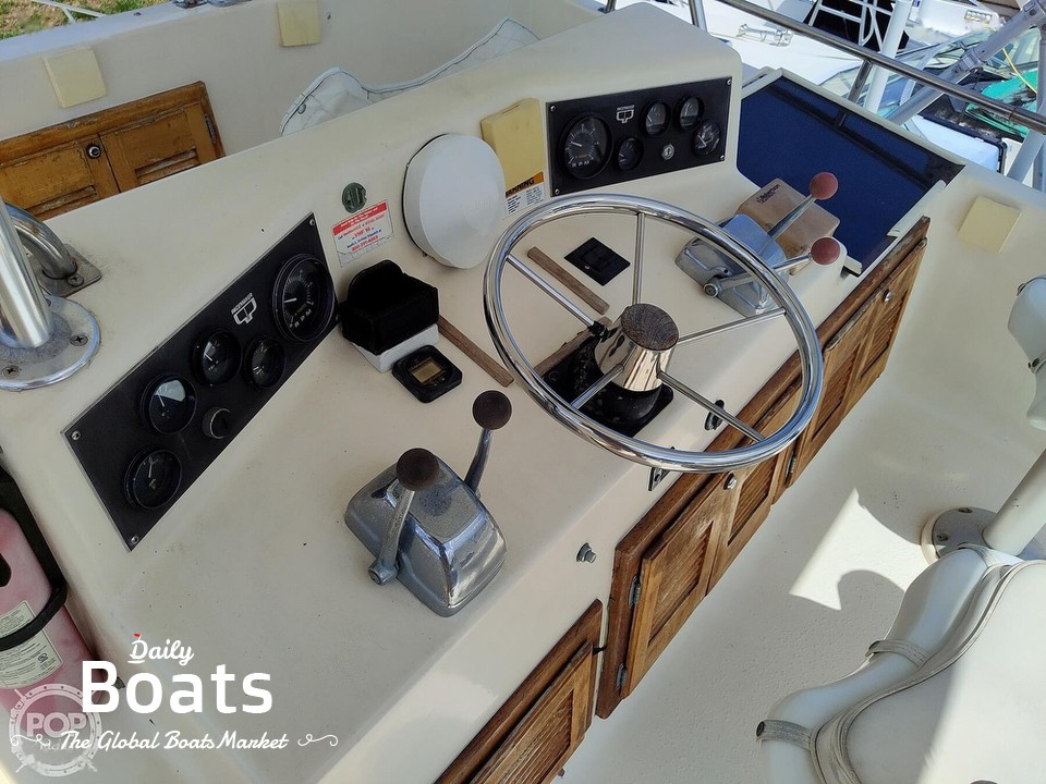 1989 Pacemaker Yachts 33 for sale. View price, photos and Buy 1989 ...