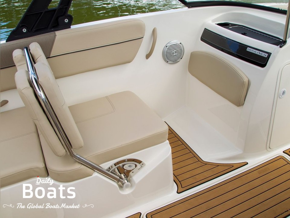 Bayliner Vr6 Inboard for sale. View price, photos and Buy Bayliner Vr6 ...