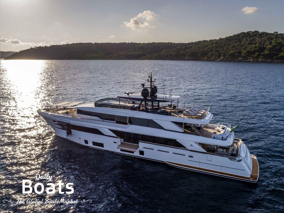 2023 Ferretti Yachts Custom Line Navetta 42 for sale. View price, photos and Buy 2023 Ferretti ...