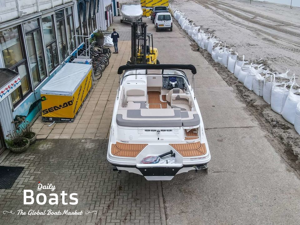 2022 Bayliner Vr6 Bowrider Outboard for sale. View price, photos and ...