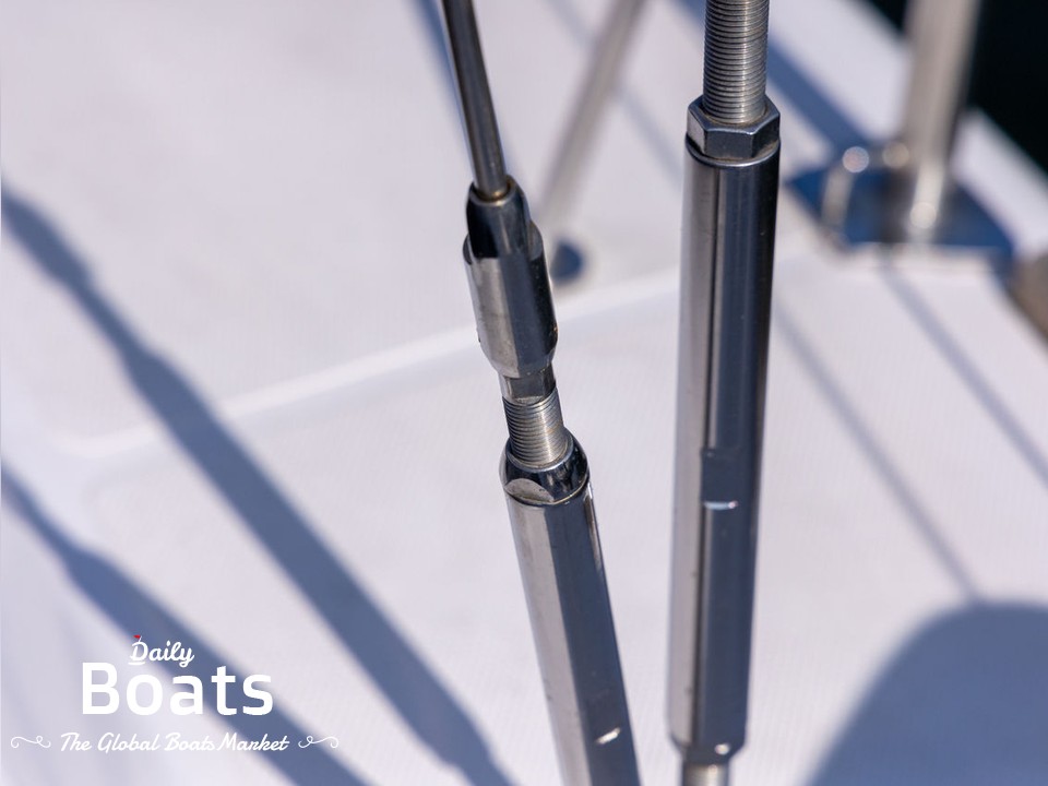 2008 SeaQuest Yachts 32 - Sj320 for sale. View price, photos and Buy ...