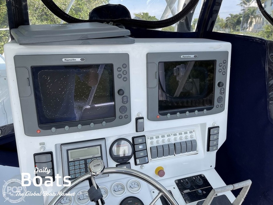 Seabird Bimini Express 28 for sale. View price, photos and Buy Seabird ...