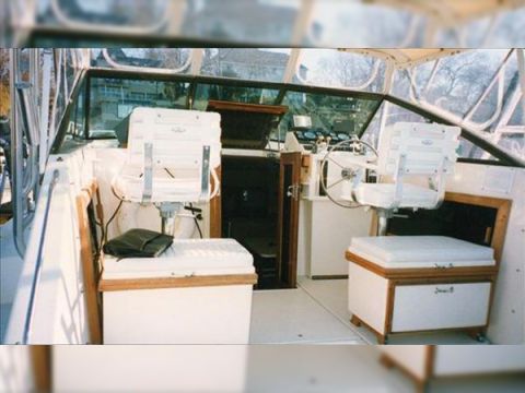 1983 Hatteras 32 Sportfish for sale. View price, photos and Buy 1983 ...