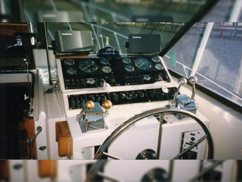 1983 Hatteras 32 Sportfish for sale. View price, photos and Buy 1983 ...