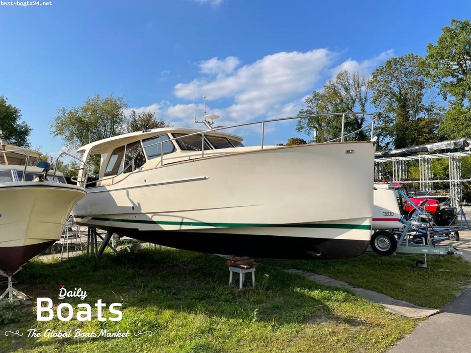 2010 Greenline 33 for sale. View price, photos and Buy 2010 Greenline ...