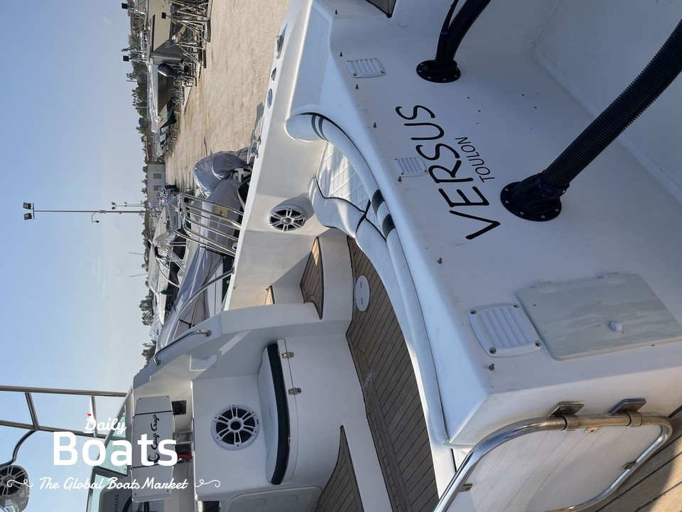 2005 Majesty Yachts / Gulf Craft Walkaround 33 for sale. View price ...