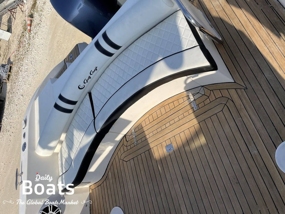 2005 Majesty Yachts / Gulf Craft Walkaround 33 for sale. View price ...