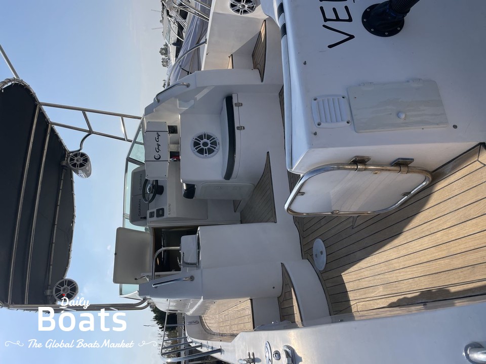 2005 Majesty Yachts / Gulf Craft Walkaround 33 for sale. View price ...