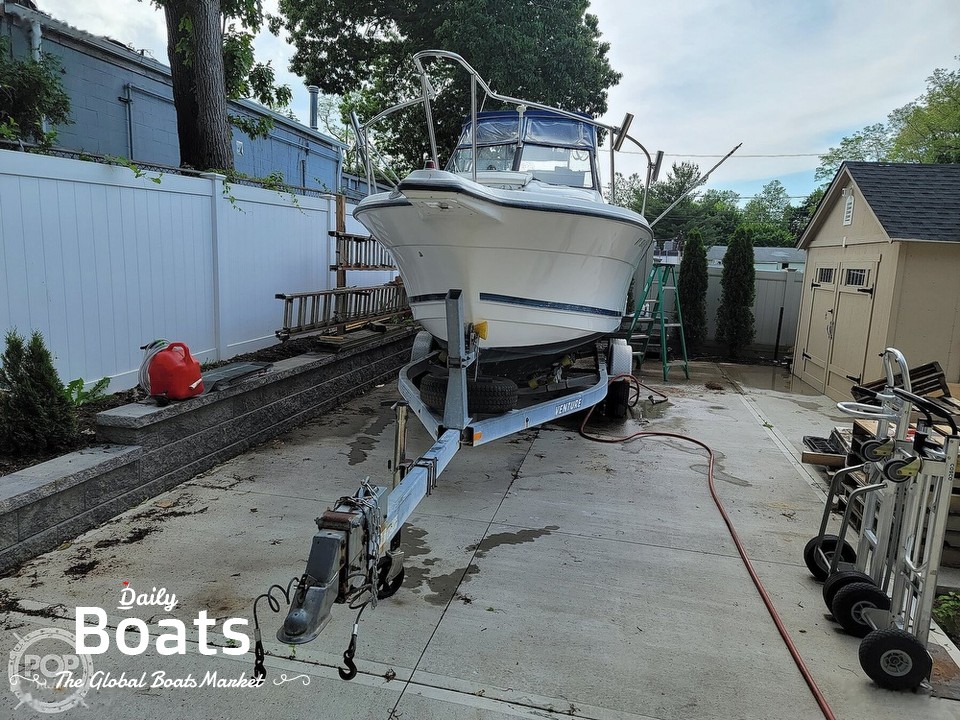 1999 Bayliner Trophy 2509 for sale. View price, photos and Buy 1999 ...