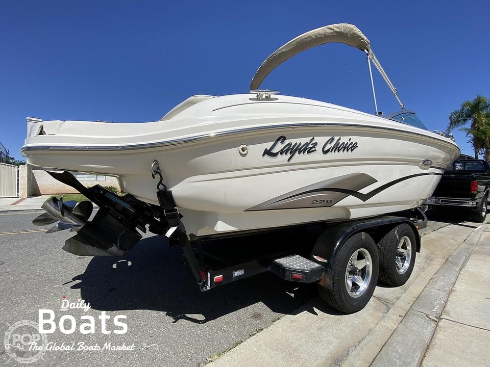 2003 Sea Ray 220 Bowrider for sale. View price, photos and Buy 2003 Sea ...