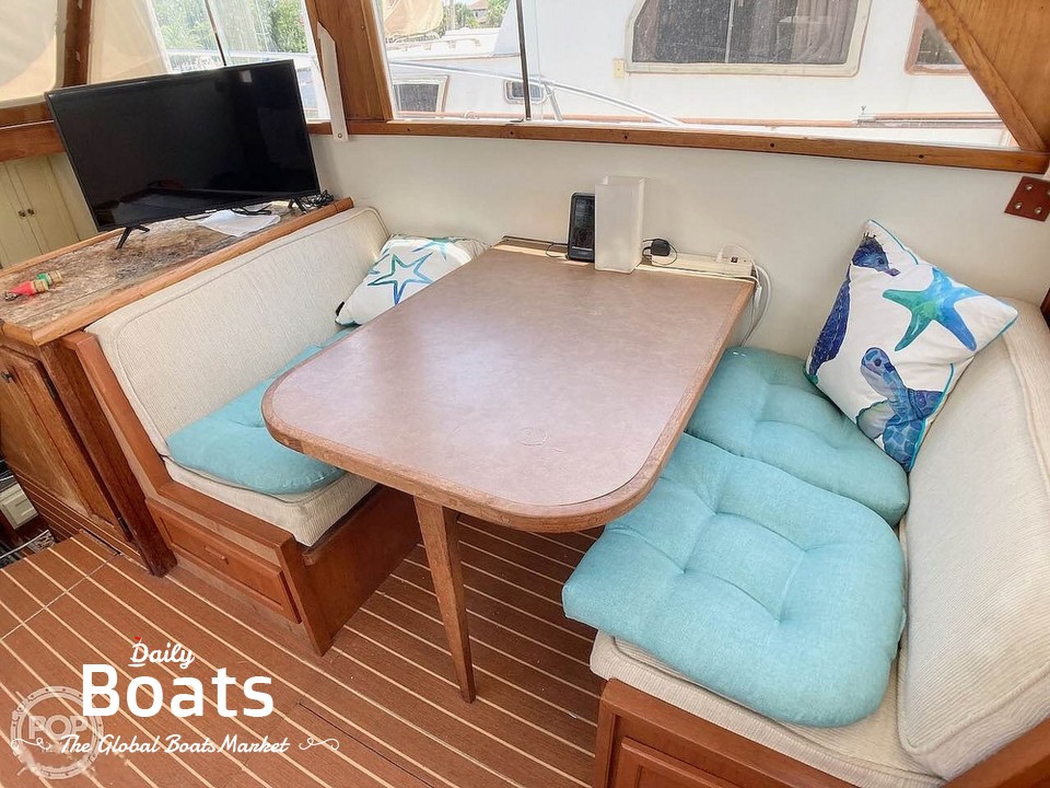 1973 Uniflite 34 Tournament Fisherman for sale. View price, photos and ...