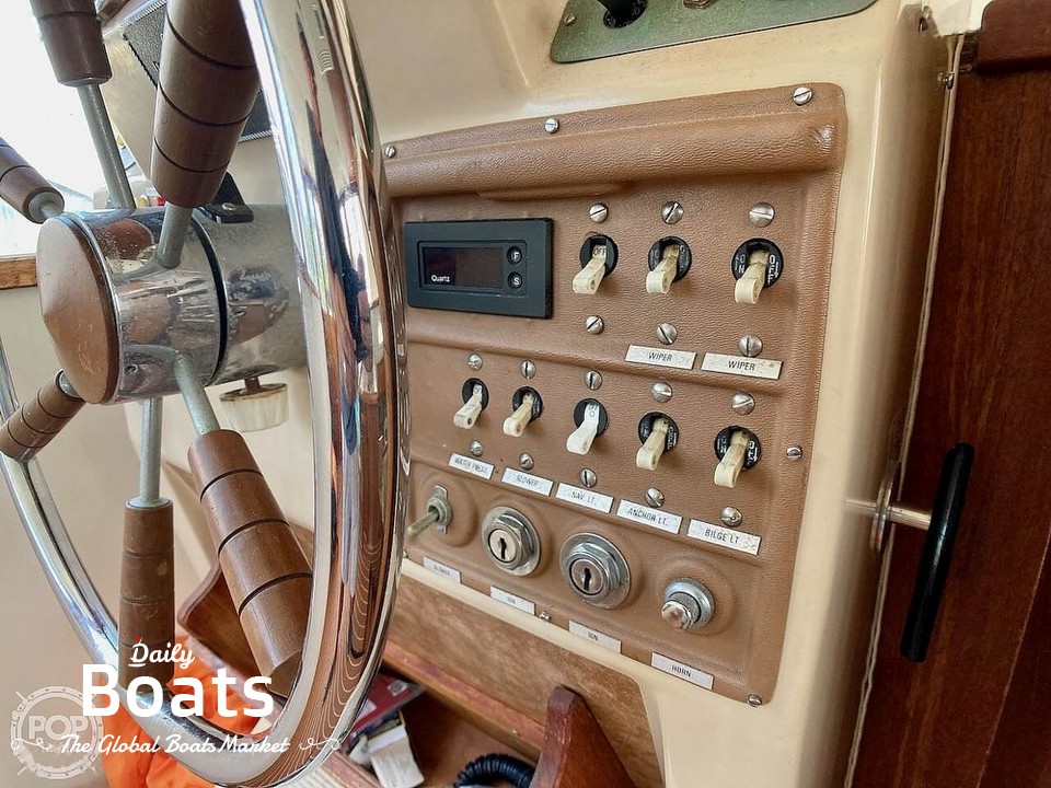 1973 Uniflite 34 Tournament Fisherman for sale. View price, photos and ...