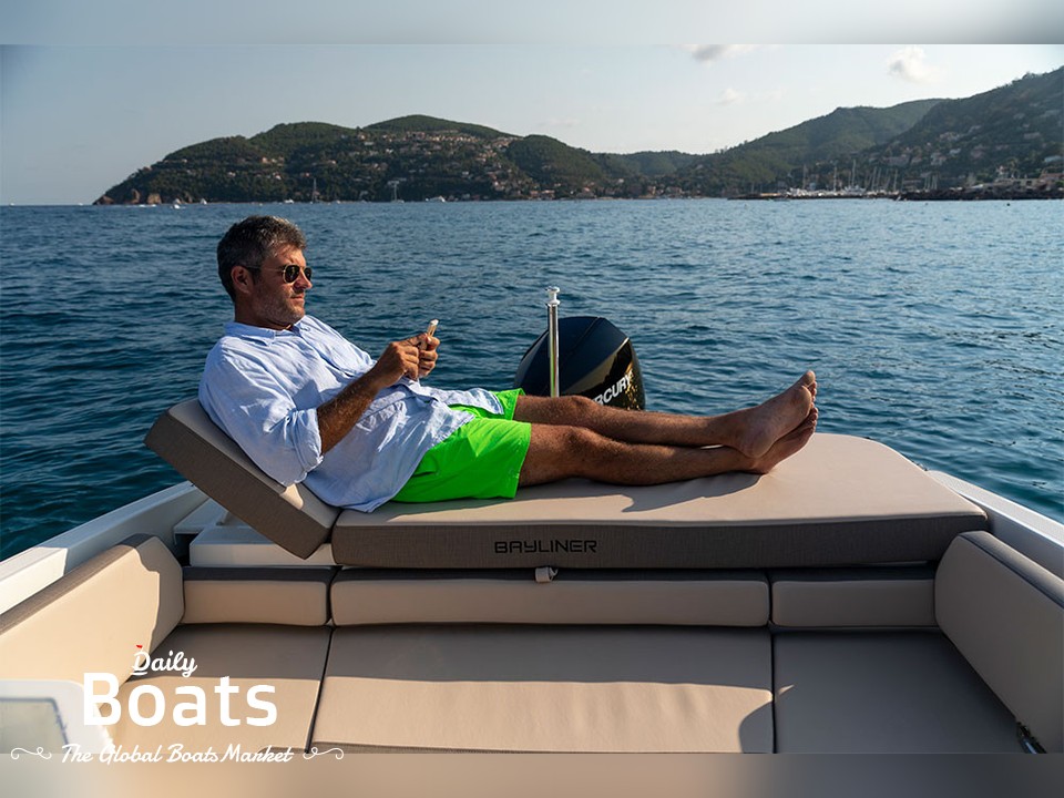 2022 Bayliner Vr6 Cuddy for sale. View price, photos and Buy 2022 ...