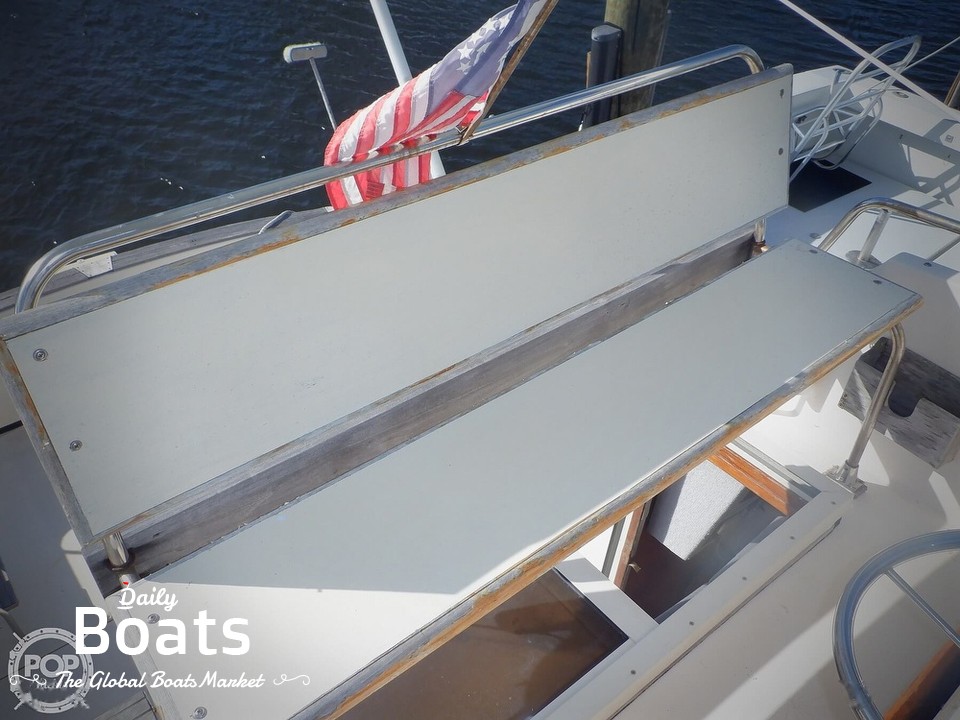 1987 Pacemaker Yachts 31 for sale. View price, photos and Buy 1987 ...