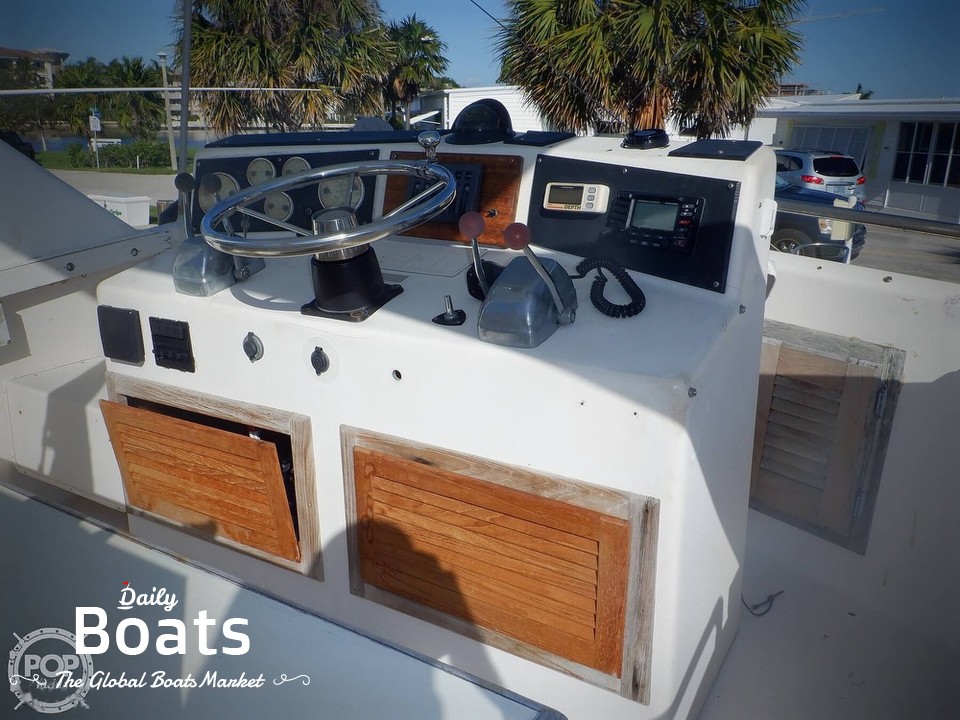 1987 Pacemaker Yachts 31 for sale. View price, photos and Buy 1987 ...