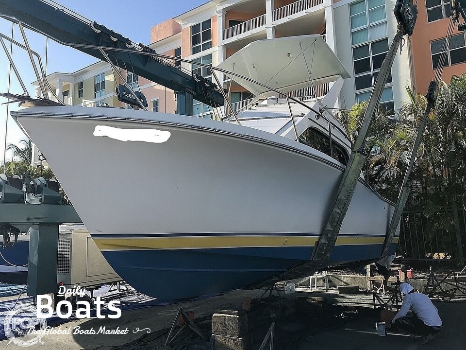 1987 Pacemaker Yachts 31 for sale. View price, photos and Buy 1987 ...