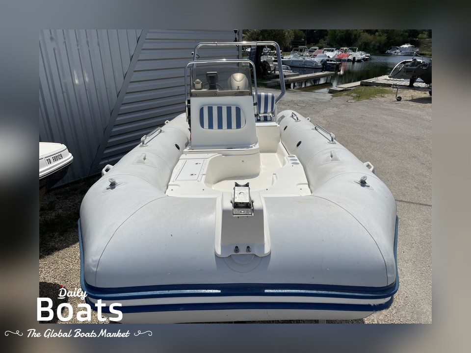 2002 Zodiac Medline for sale. View price, photos and Buy 2002 Zodiac ...