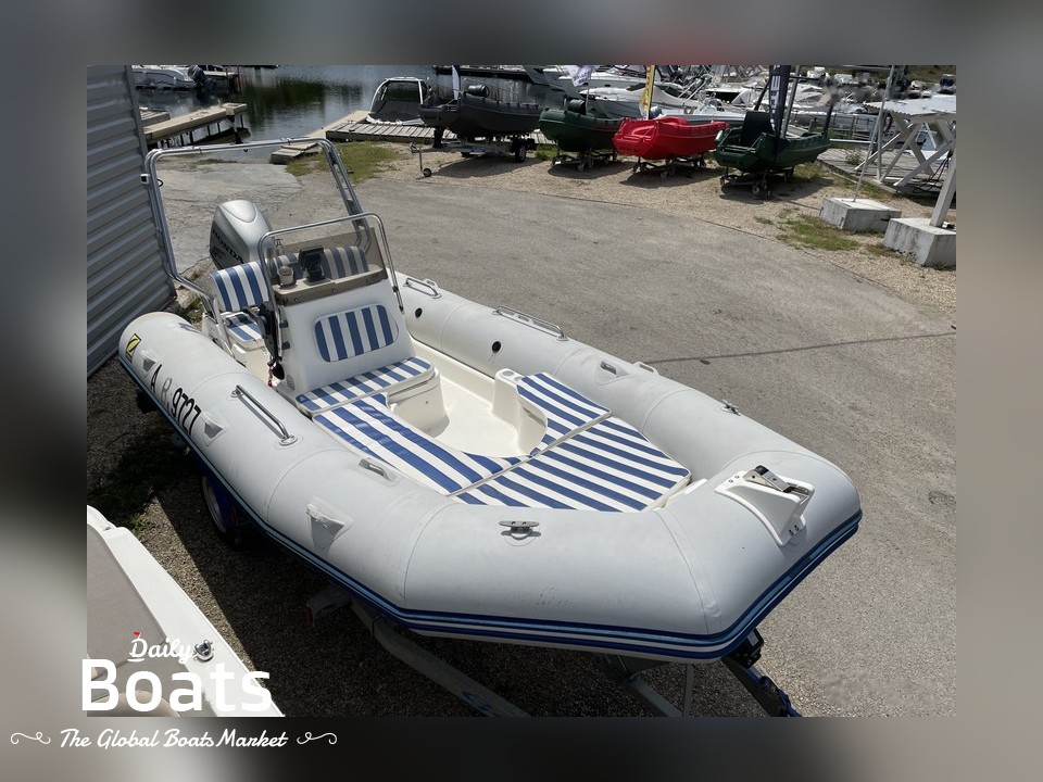 2002 Zodiac Medline for sale. View price, photos and Buy 2002 Zodiac ...