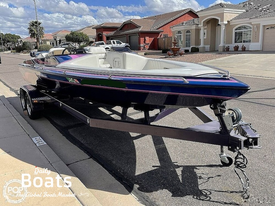 1991 Cole Superhawk 22 for sale. View price, photos and Buy 1991 Cole ...