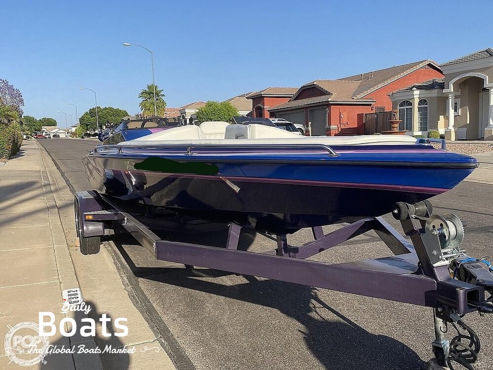 1991 Cole Superhawk 22 for sale. View price, photos and Buy 1991 Cole ...