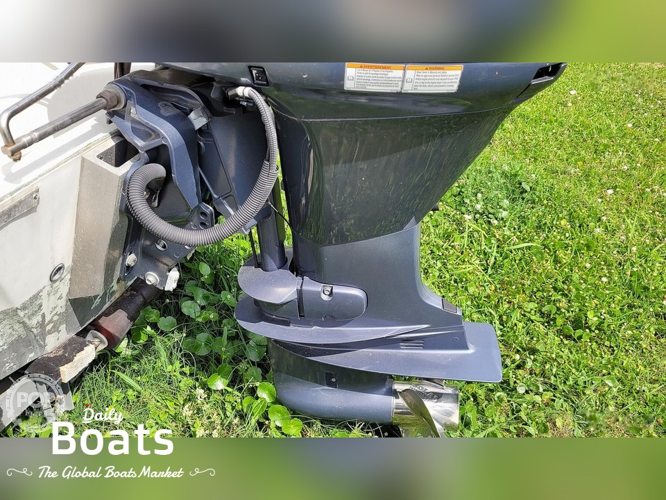 1982 Boston Whaler 17 Newport for sale. View price, photos and Buy 1982 ...