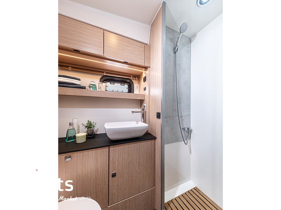 2022 Bavaria Sr41 (Demo) for sale. View price, photos and Buy 2022 ...