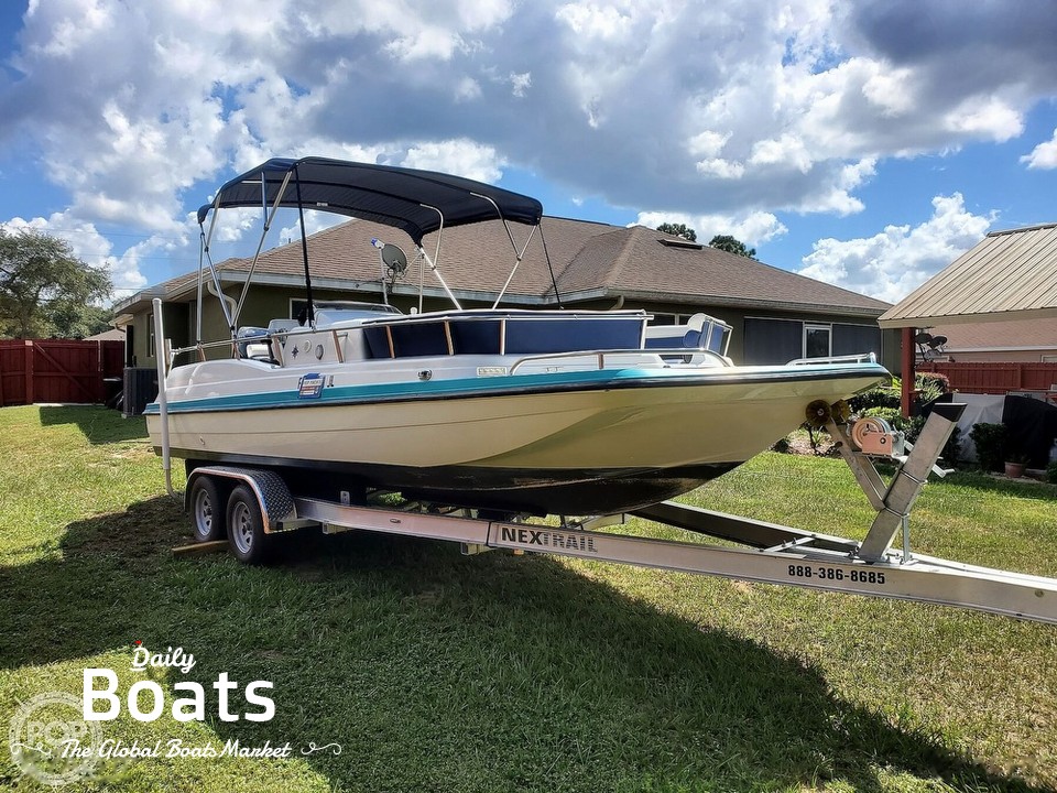 1995 Hurricane Boats 24 Fun Deck for sale. View price, photos and Buy ...
