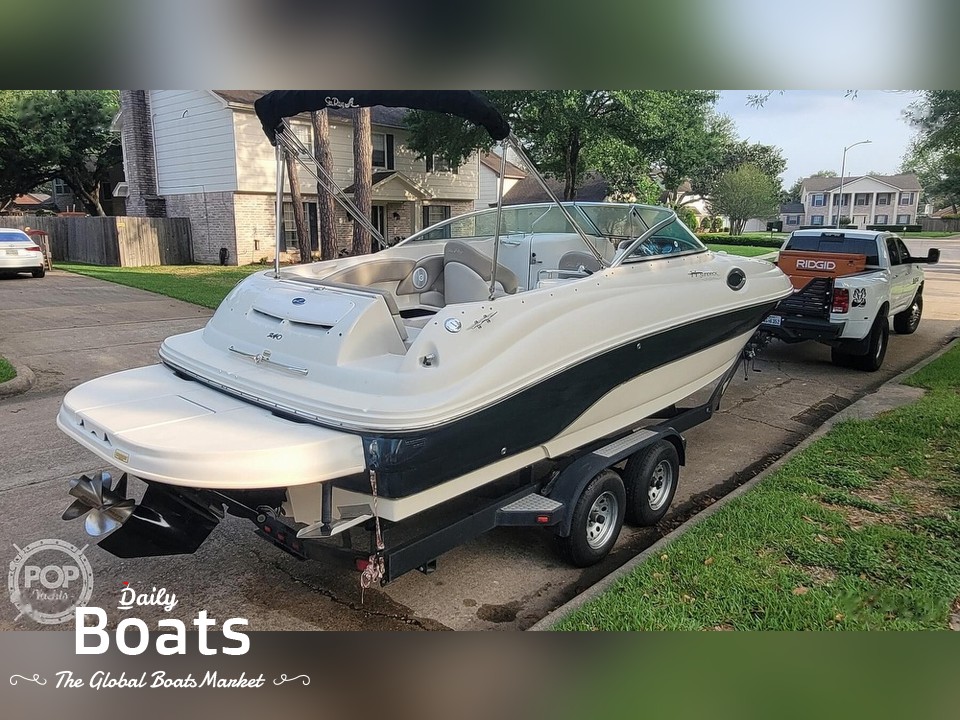 2004 Sea Ray 240 Sundeck for sale. View price, photos and Buy 2004 Sea ...