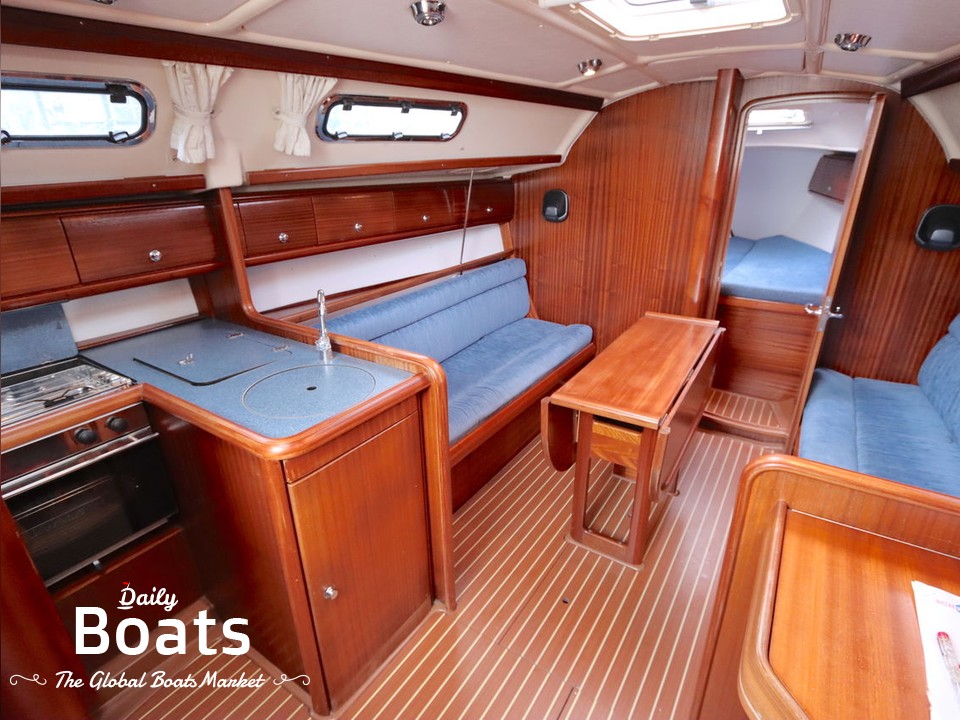 2002 Bavaria 32 Cruiser for sale. View price, photos and Buy 2002 ...