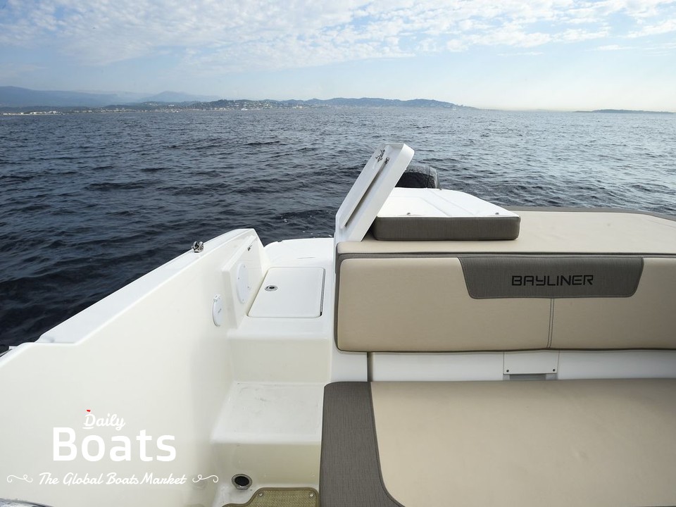 Bayliner Vr5 Cuddy Outboard for sale. View price, photos and Buy ...