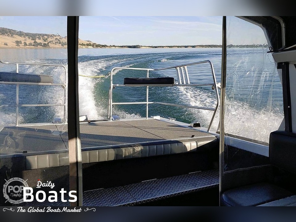 2004 Phantom Boats 23 Canyon Runner for sale. View price, photos and ...