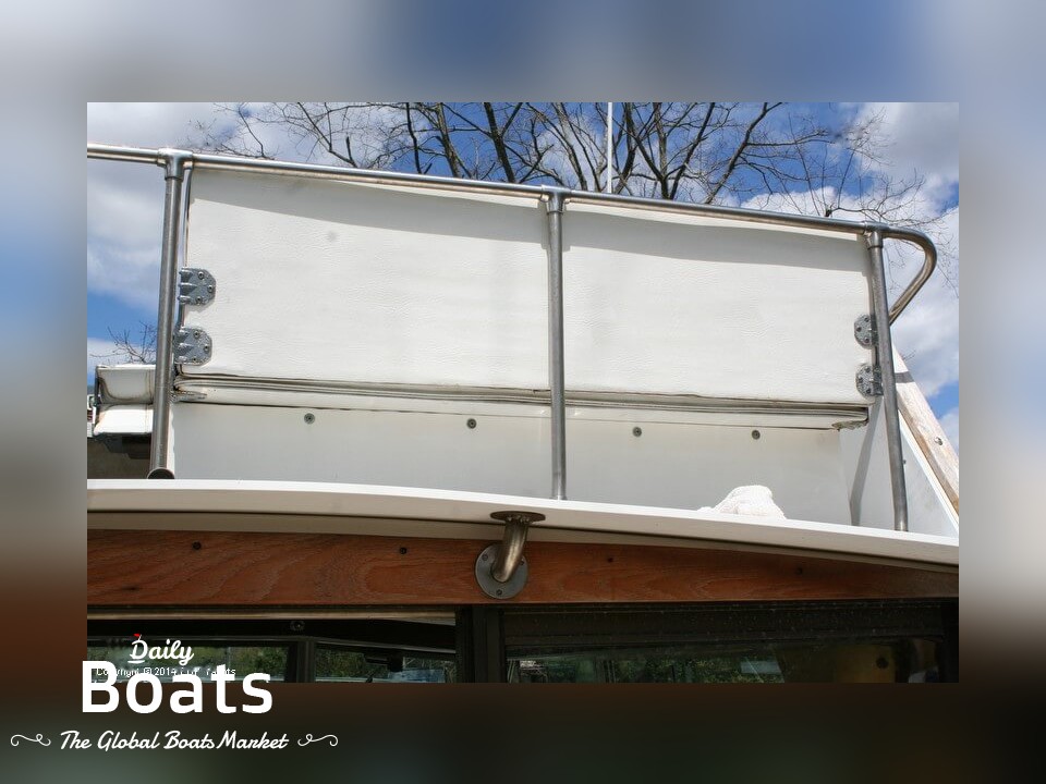 Bayliner 33 Uniflight for sale. View price, photos and Buy Bayliner 33 ...