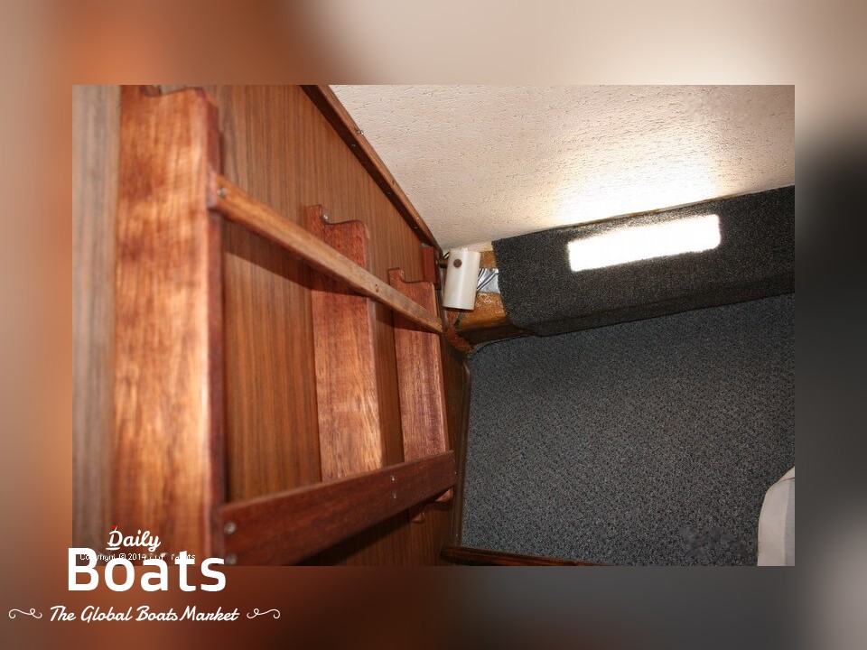 Bayliner 33 Uniflight for sale. View price, photos and Buy Bayliner 33 ...