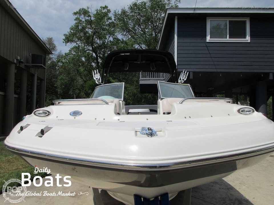 2011 Hurricane Boats 2200 Sundeck for sale. View price, photos and Buy ...
