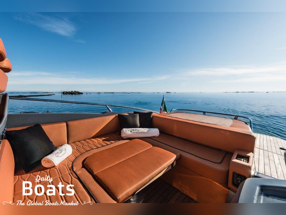 2022 Cranchi E30 Endurance for sale. View price, photos and Buy 2022 ...