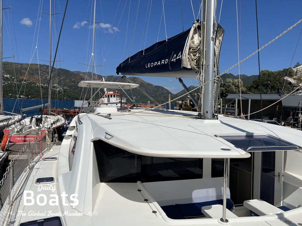 2014 Robertson & Caine Leopard 44 for sale. View price, photos and Buy 2014 Robertson & Caine ...