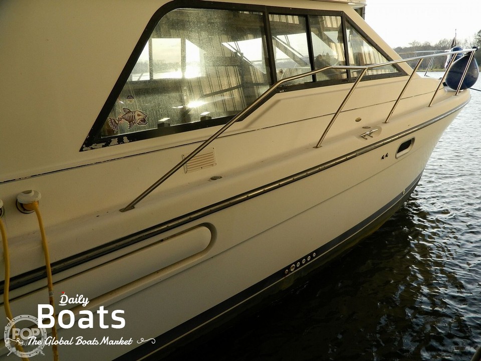 1999 Bayliner 3388 Command Flybridge for sale. View price, photos and ...