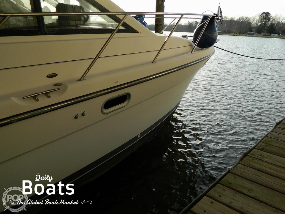 1999 Bayliner 3388 Command Flybridge for sale. View price, photos and ...